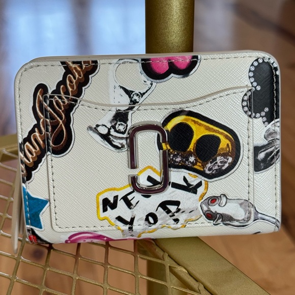 Marc Jacobs | Bags | Marc Jacobs Sticker Utility Snapshot Wallet Nwt T3 ...